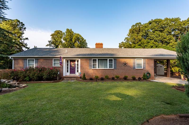 3 NORWOOD DRIVE, CHASE CITY, VA 23924 | Contact Our Offices